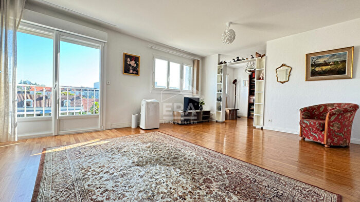 Appartement à vendre - Périgueux - 4 pièces - 3 chambres