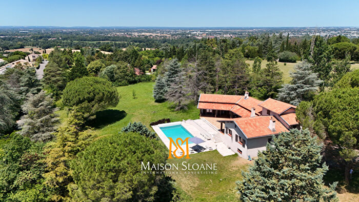 Maison 10 pièces à vendre à Lacroix-Falgarde