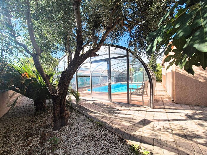 Maison à vendre - Pignans - 6 pièces - 4 chambres