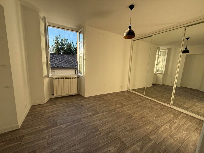 Appartement à vendre - Oloron-Sainte-Marie - 2 pièces - 1 chambre