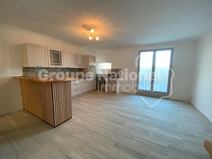 Appartement à louer - Sarrians - 4 pièces - 3 chambres