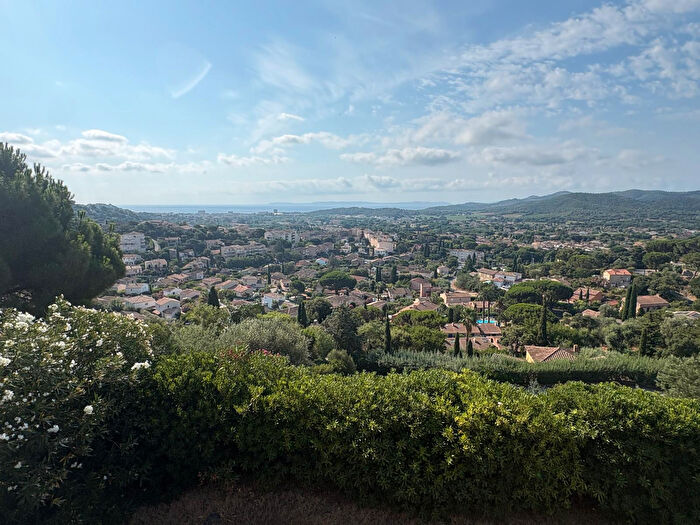 Maison 4 pièces à vendre à Bormes-les-Mimosas, Centre-ville, Le Pin