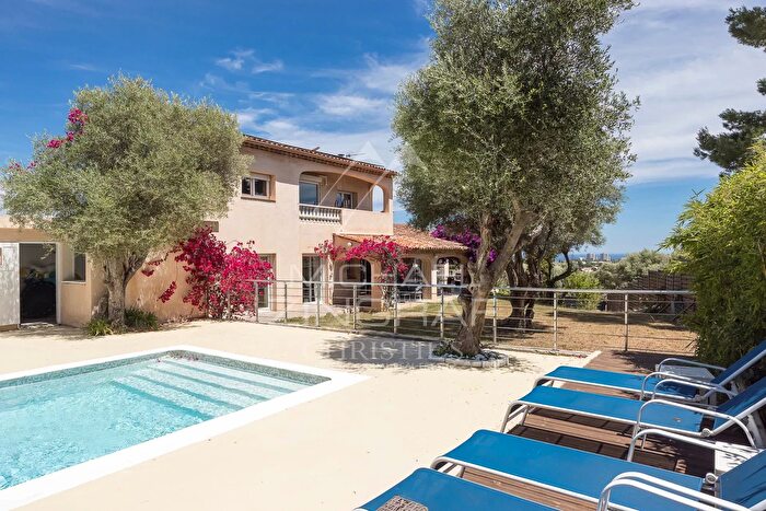 Maison 8 pièces à vendre - Antibes