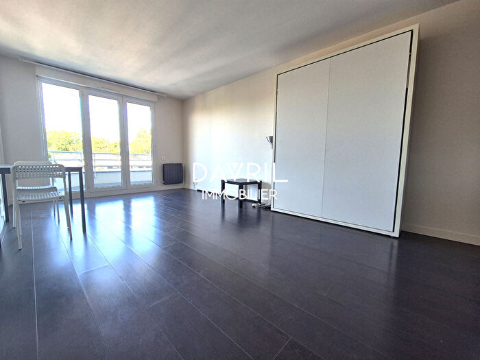 Appartement à louer - Franconville, Hôtel de Ville - 1 pièce