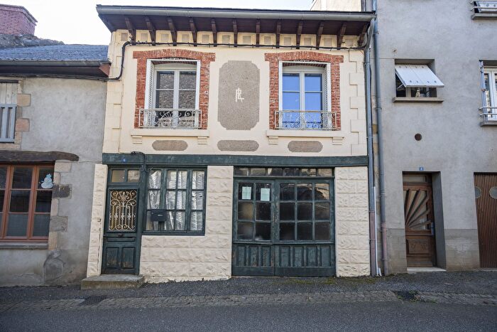 Maison 2 pièces à vendre à Pleaux