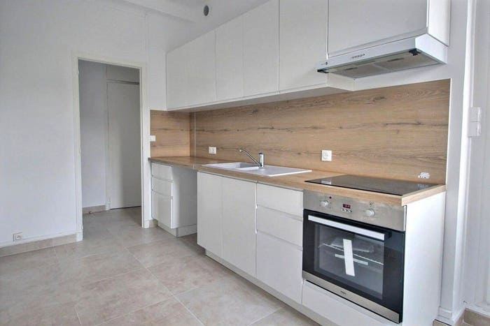 Cinq Avenues, Marseille 4ème arrondissement - Appartement 3 pièces à louer