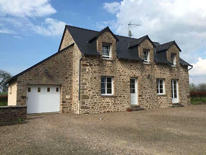 Maison à louer - Moulay - 4 pièces - 3 chambres