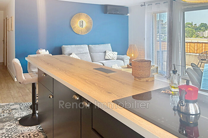 Appartement à vendre - Cagnes-sur-Mer, Les Vallières, Le Malvan, Les Travails, La Combe - 3 pièces - 2 chambres