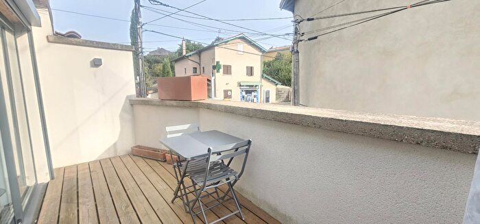 Cailloux-sur-Fontaines - Maison 3 pièces à vendre