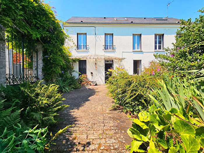 Bréançon - Maison 9 pièces à vendre