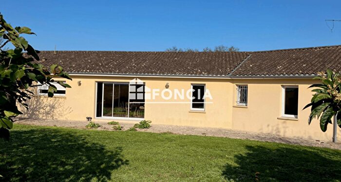 Maison à vendre - Touvre - 6 pièces - 3 chambres