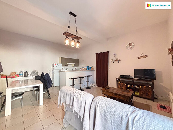 Appartement à louer - Oloron-Sainte-Marie - 3 pièces - 2 chambres