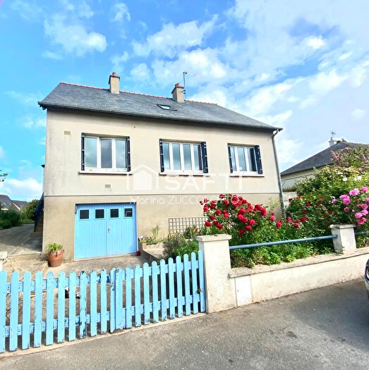 Saint-Méen-le-Grand : Maison 6 pièces à vendre