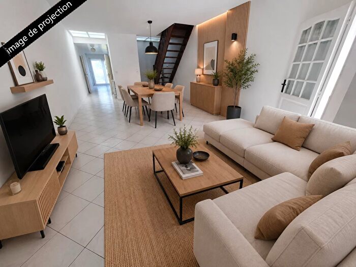 Maison 4 pièces à vendre à Neuville-en-Ferrain