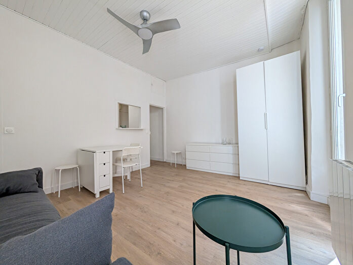 Marseille 2ème, Hôtel de ville : Appartement 1 pièce à louer