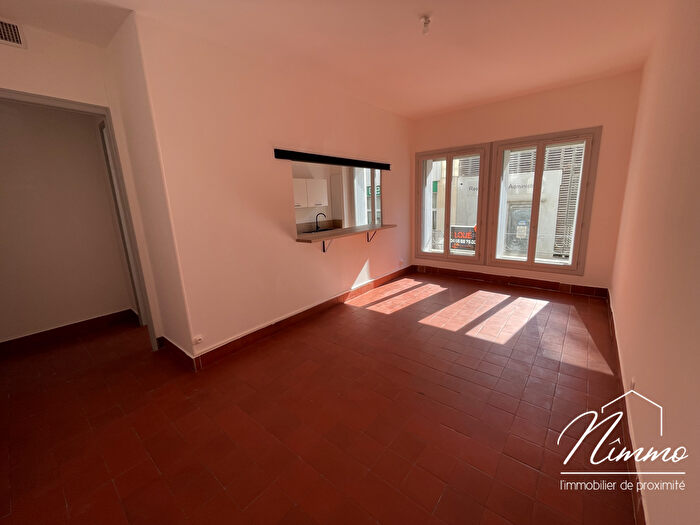 Nîmes, Feuchères : Appartement 3 pièces à louer