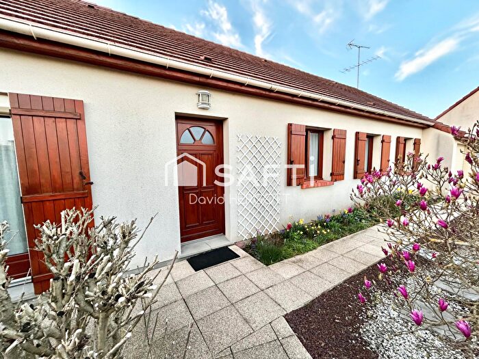 Maison à vendre - Beaugency - 5 pièces - 4 chambres