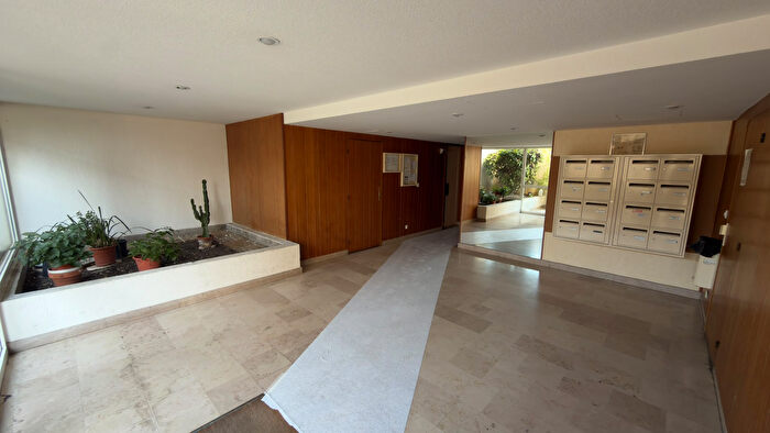 Appartement 1 pièce à louer à Villejuif, Haute-Buyères, Esselières