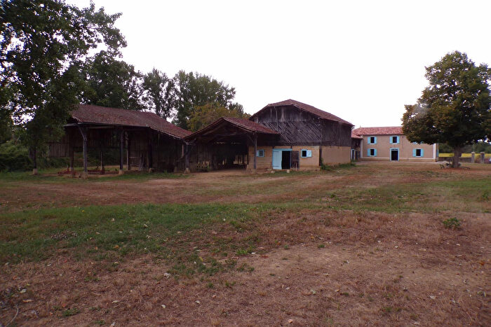 Maison à vendre - Viozan - 6 pièces - 3 chambres