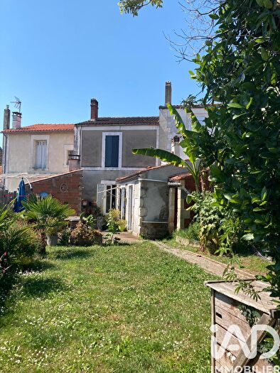 Maison à vendre - Saintes, La Gare, Sébastien de Brouard, La Fenêtre - 5 pièces - 2 chambres