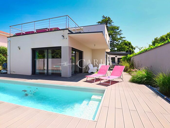 Maison à vendre - Meyzieu, Nord Ouest - 5 pièces - 3 chambres