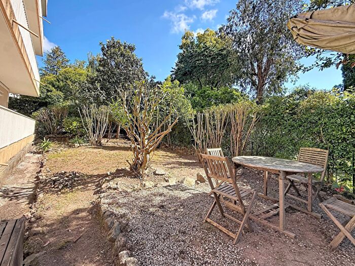 Appartement 3 pièces à Cannes, Croix des Gardes, à vendre