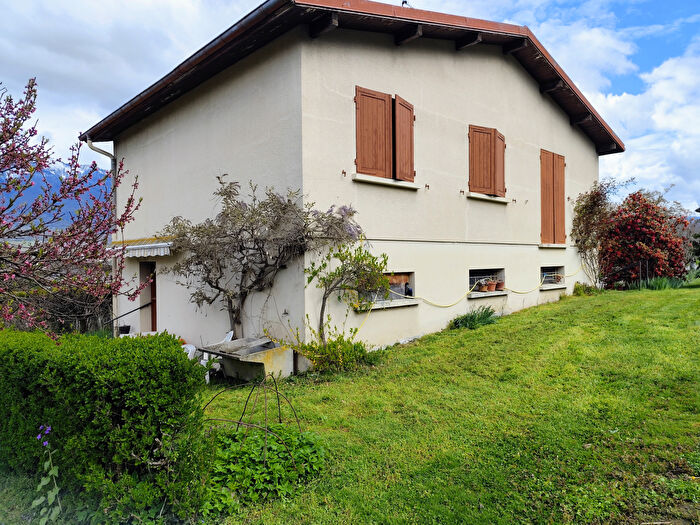 Maison 5 pièces à vendre - Sainte-Hélène-sur-Isère