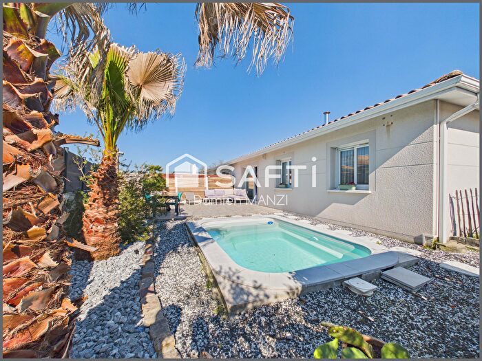 Maison 4 pièces à vendre à Mios