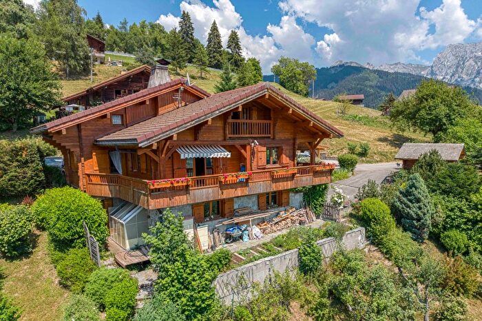 Maison 5 pièces à Manigod, à vendre