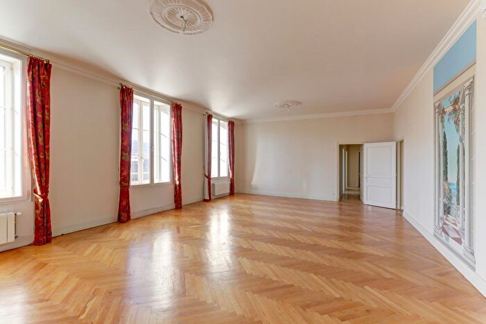 Appartement à vendre - Clermont-Ferrand, Delille, Cathédrale, La Gare - 5 pièces - 4 chambres