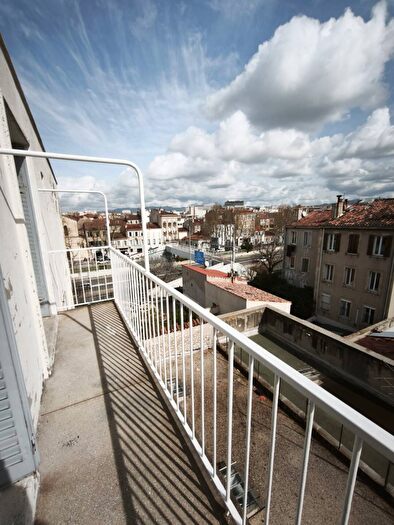 Appartement à louer - Marseille ème arrondissement - 3 pièces - 2 chambres