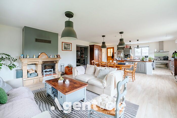 Maison 6 pièces à vendre à Vacognes-Neuilly