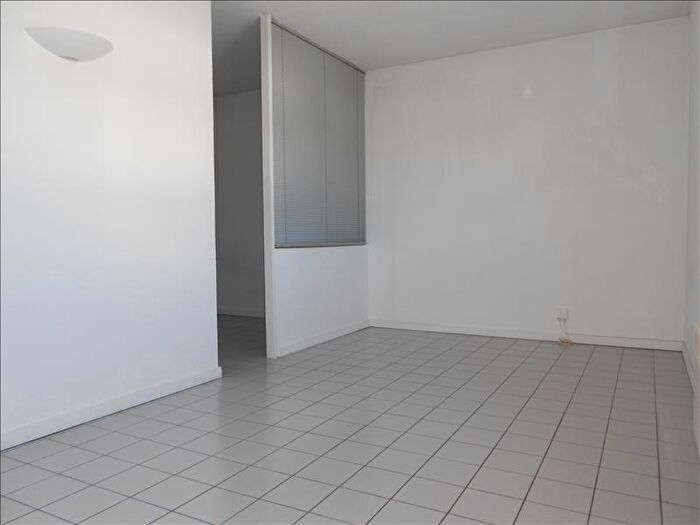 Appartement 1 pièce à Besançon, Montrapon, Fontaine Ecu, Montboucons, Montjoux, à louer