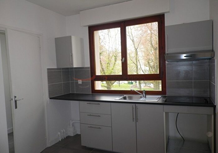 Appartement à louer - Le Ban-Saint-Martin - 4 pièces - 3 chambres