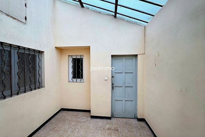 Appartement à louer - Grans - 3 pièces - 2 chambres