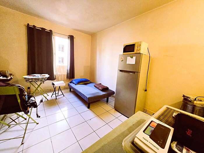 Appartement à vendre - Saint-Denis, Montgaillard - 1 pièce