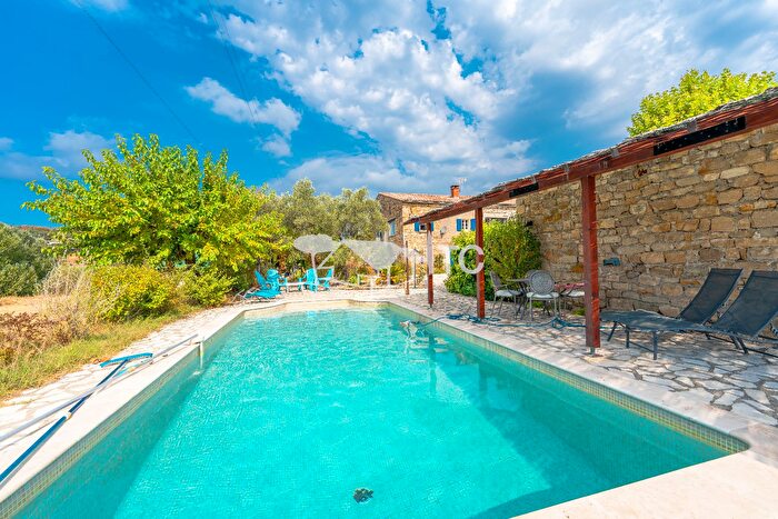 Maison 7 pièces à vendre à Vagnas