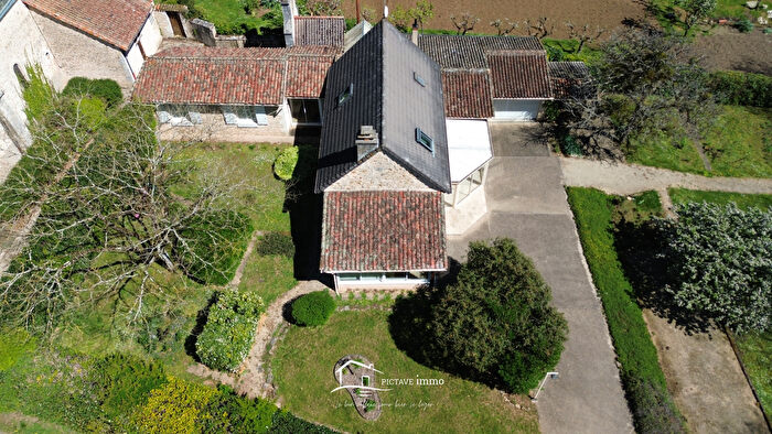 Voulon - Maison 6 pièces à vendre