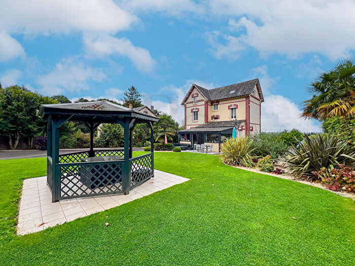 Maison à vendre - Flers - 8 pièces - 6 chambres