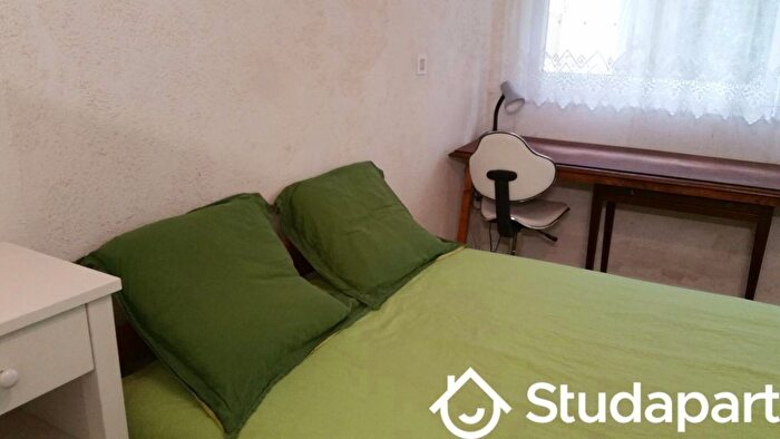 Appartement à louer - Les Minimes-Tasdon, La Rochelle - 1 pièce - 5 chambres