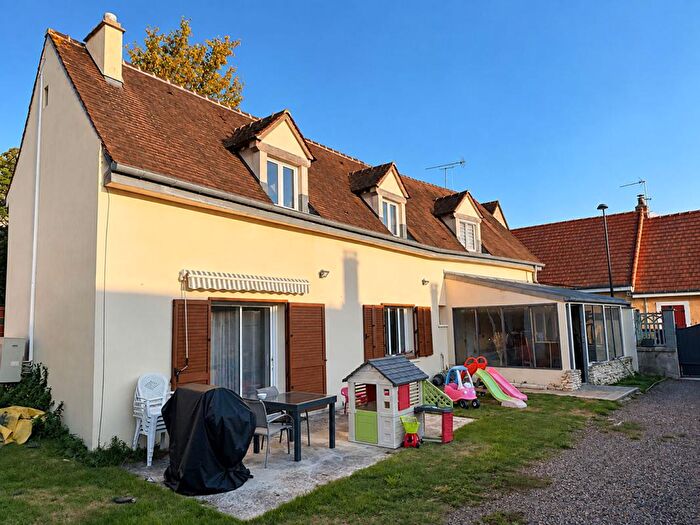 Maison 4 pièces à Bennecourt, à vendre