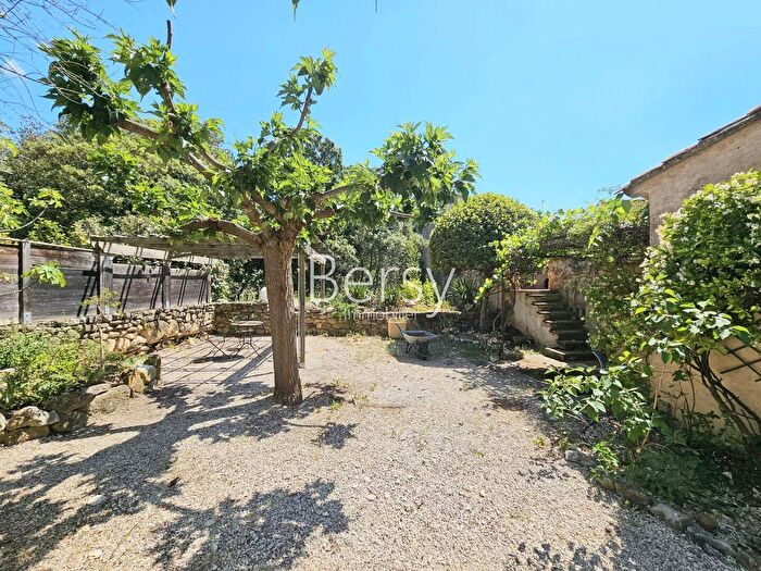 Maison 5 pièces à louer à Bédoin