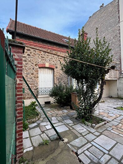 Maison à louer - Gabriel Péri-Estienne dOrves, Colombes - 3 pièces - 2 chambres