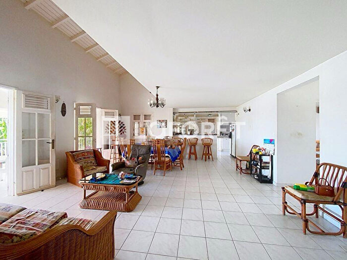 Maison à vendre - Baie-Mahault - 4 pièces - 3 chambres