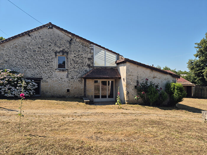 Maison 6 pièces à vendre à Bourdeilles