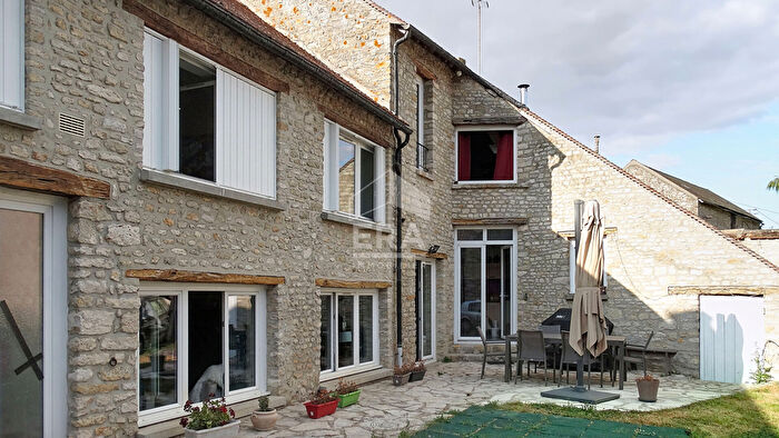 Bondaroy : Maison 8 pièces à vendre
