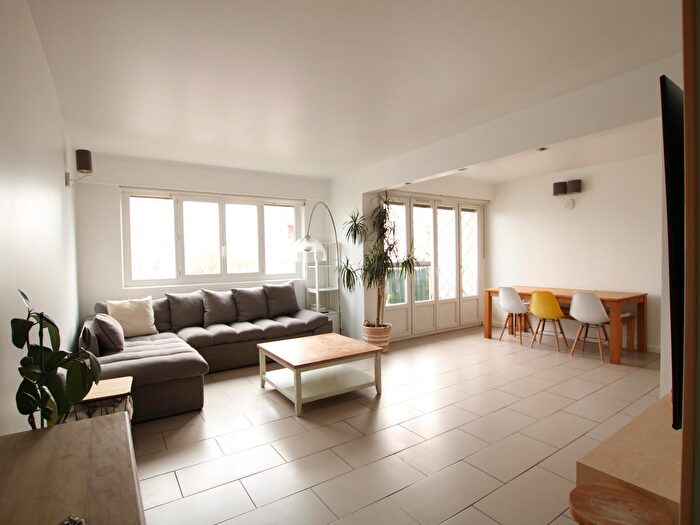 Appartement à vendre - Chilly-Mazarin, Gravigny - 5 pièces - 3 chambres