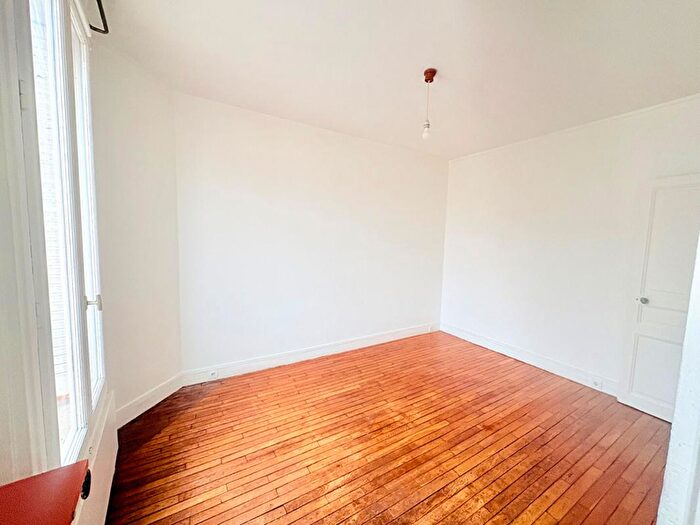 Appartement à vendre - Asnières-sur-Seine, Centre-ville - 2 pièces - 1 chambre