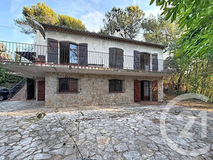 Roquefort-les-Pins - Maison 6 pièces à vendre