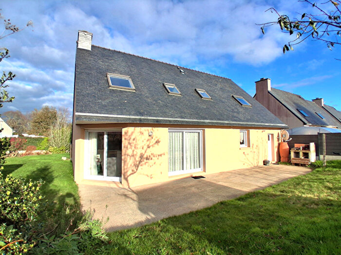 Maison à vendre - Guipavas, Centre-ville - 7 pièces - 5 chambres